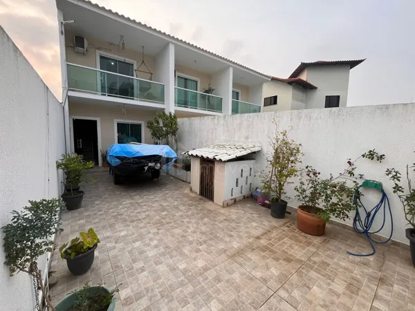 Casa à venda no bairro Vila Capri em Araruama/RJ