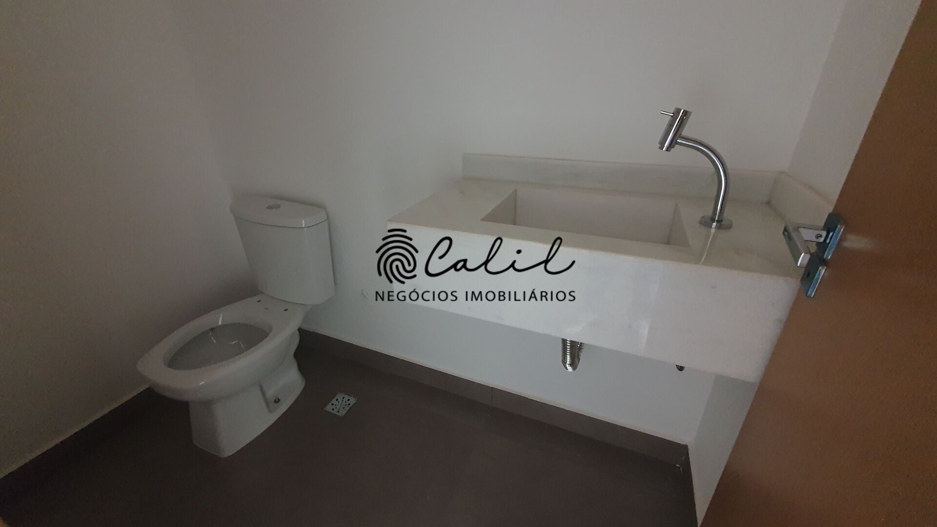 Apartamento à venda no bairro Jardim Olhos Dagua em Ribeirão Preto/SP