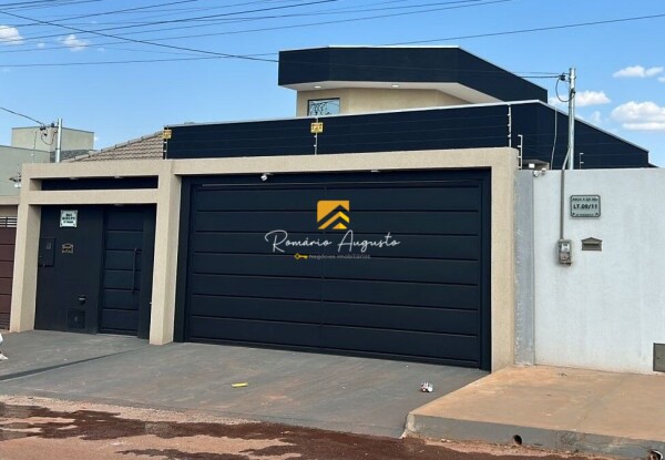 Casa à venda no bairro Jardim Triângulo em Formosa/GO