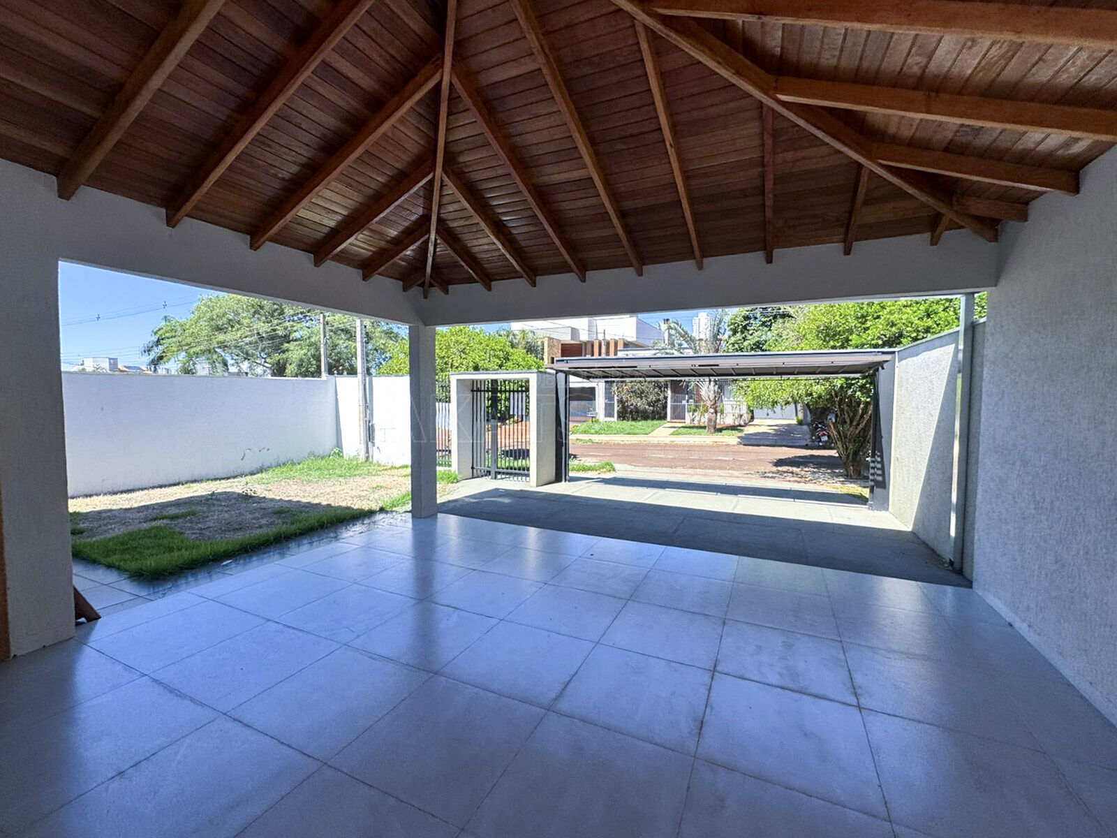 Casa à venda no bairro Jardim Mônaco em Dourados/MS