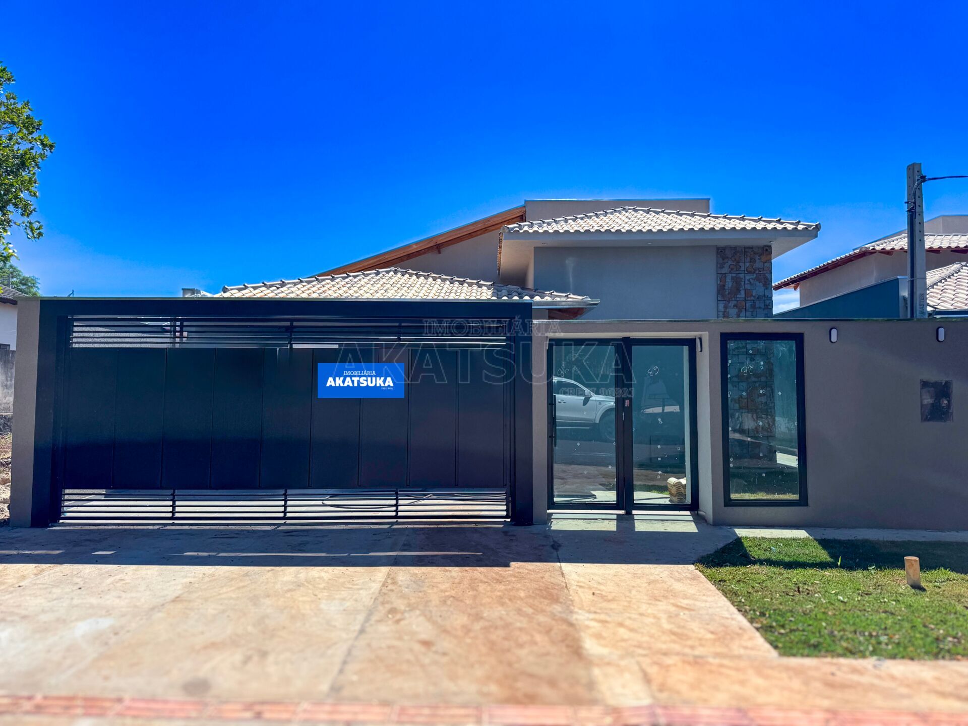 Casa à venda no bairro Jardim Mônaco em Dourados/MS