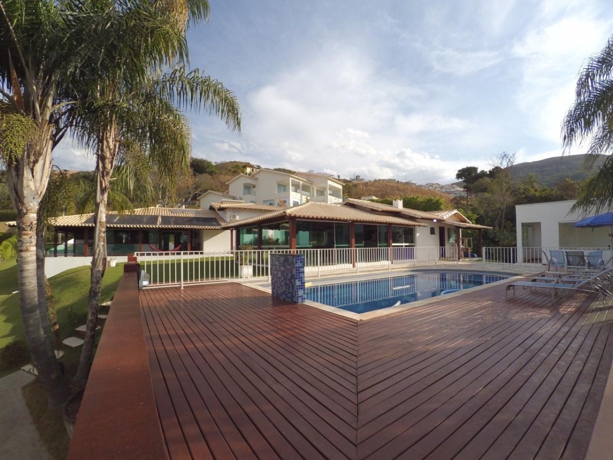 Casa Alto Padrão em Escarpas do Lago - Capitolio - MG