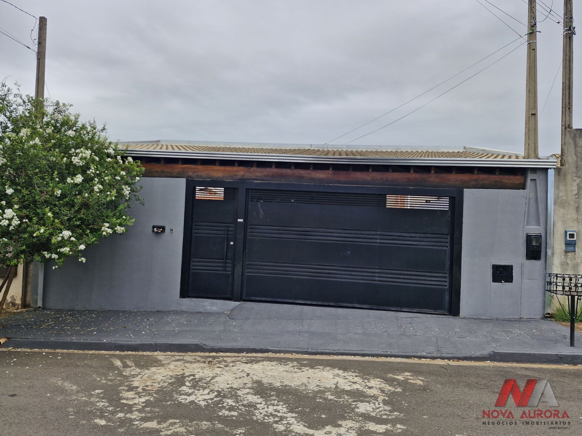 Casa térrea 02 dormitórios para alugar no bairro Parque Residencial da ...