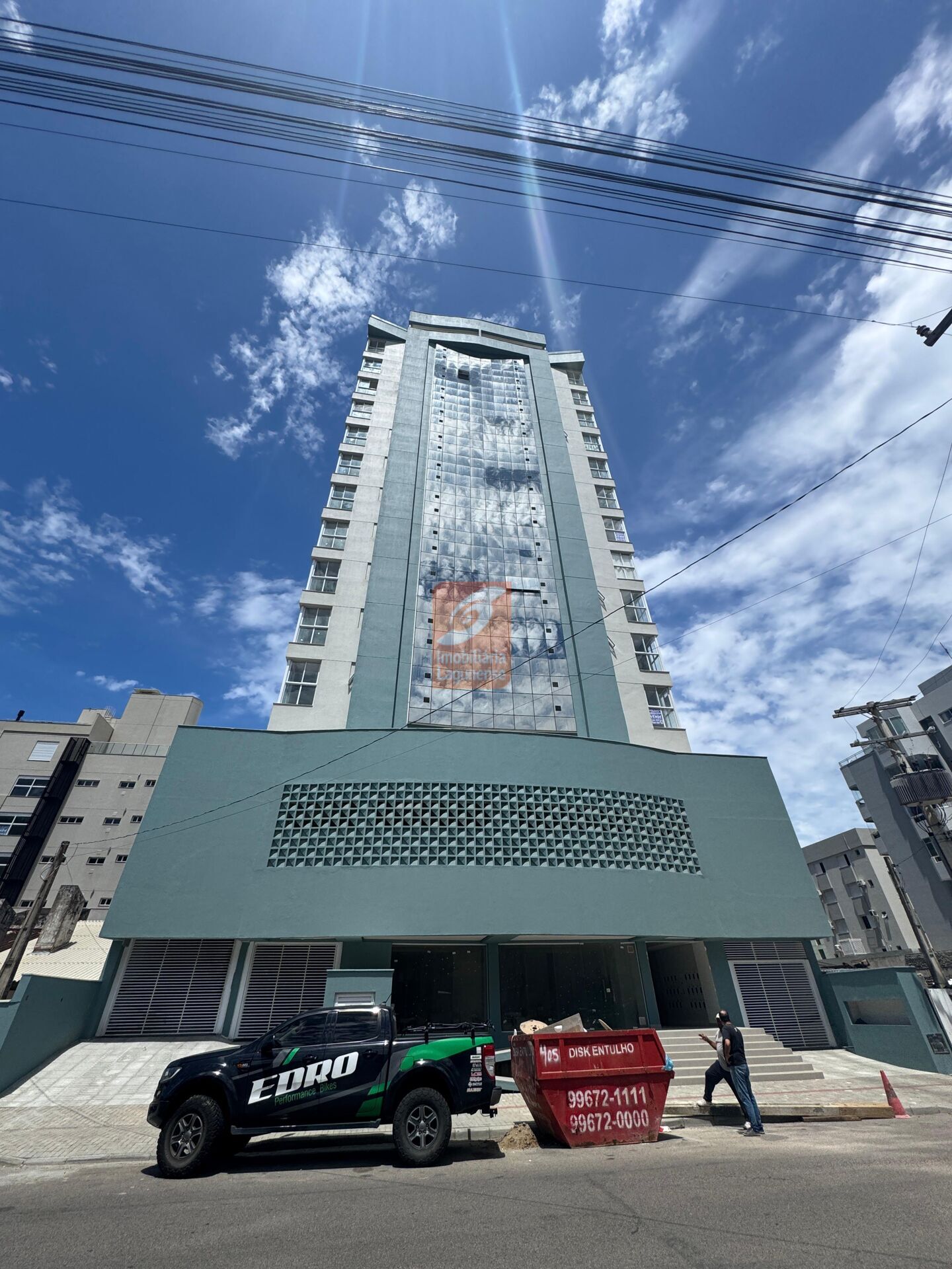 Apartamento à venda no bairro Mar Grosso em Laguna/SC