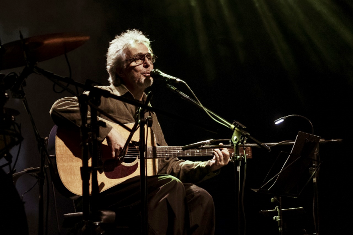 “Não perca tempo, não tenha pressa”: os 25 anos de Tambong, de Vitor Ramil