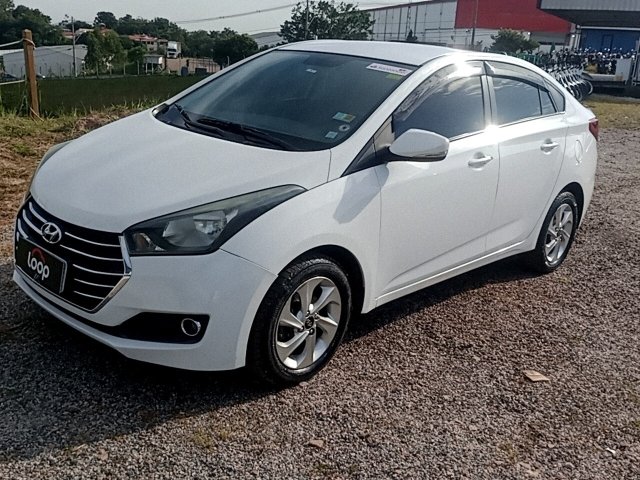 HYUNDAI HB20S 1.0 COMFORT PLUS 12V FLEX 4P MANUAL - Loop Revenda