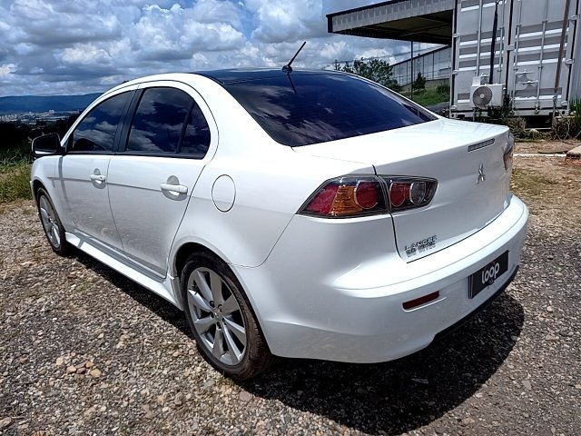 MITSUBISHI LANCER 2.0 16V GASOLINA 4P MANUAL - Loop Revenda