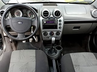 FORD FIESTA 1.0 MPI TRAIL HATCH 8V FLEX 4P MANUAL - Loop Revenda